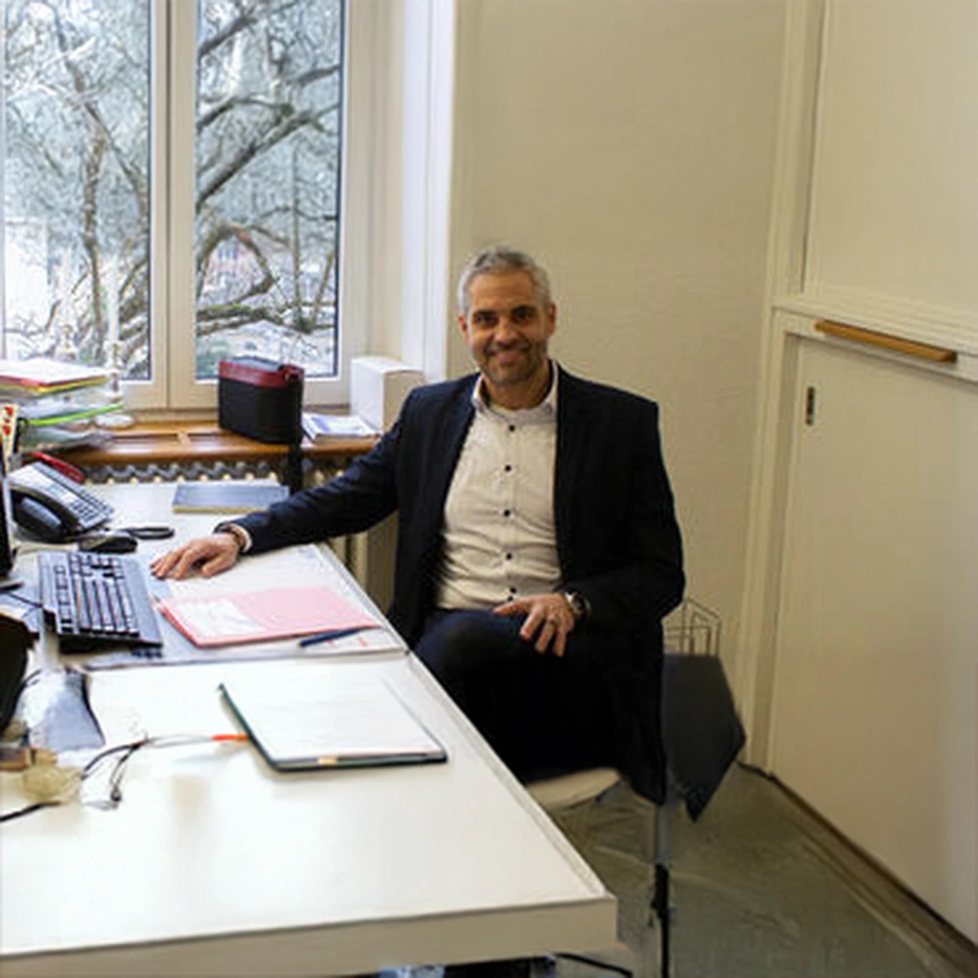Interview Mit Simon Leu Handelsschule KV Schaffhausen Interview Mit Simon Leu Handelsschule KV Schaffhausen